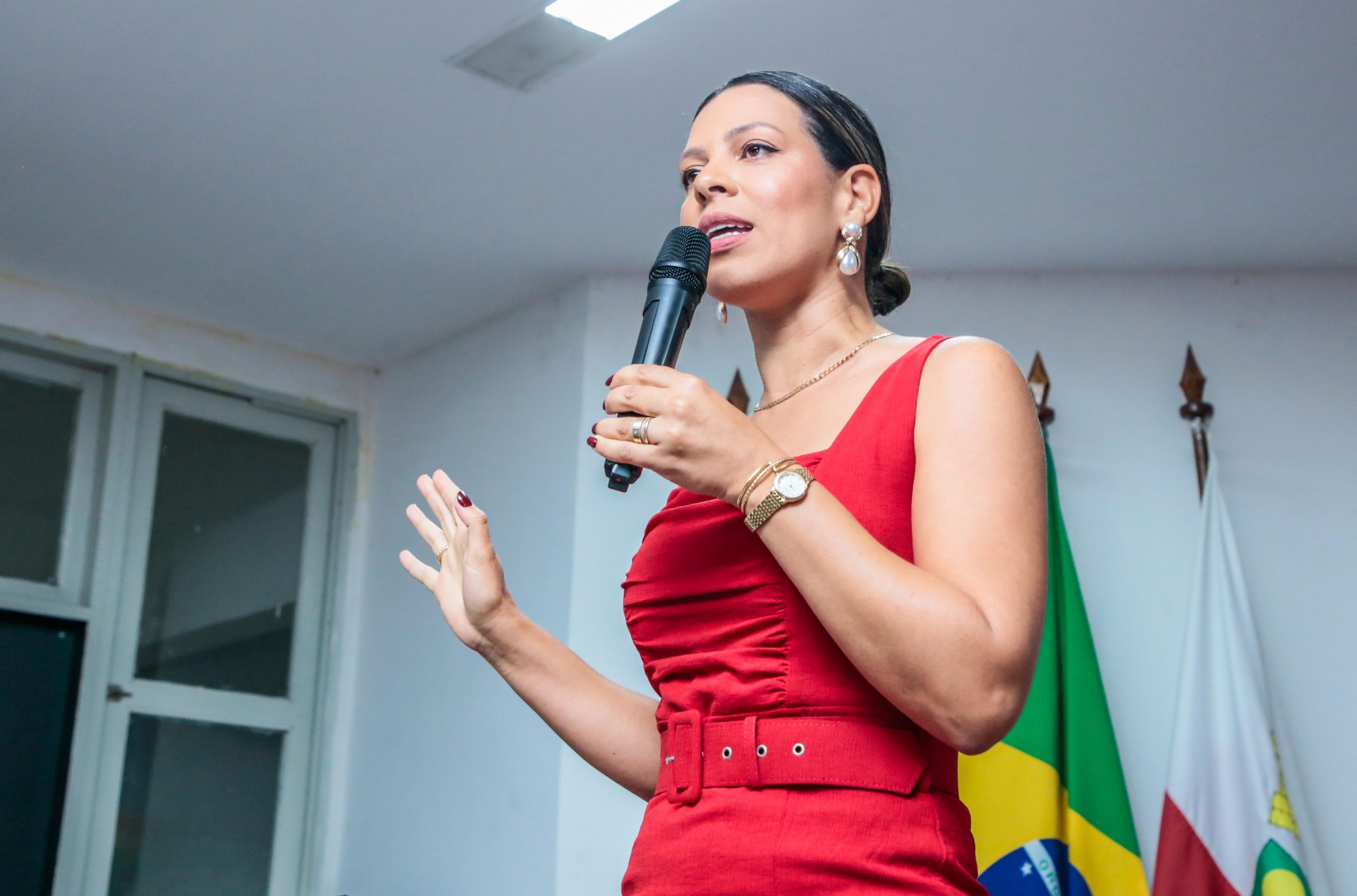 Jennefer Rocha: A Consultora de Imagem e Mentora de Posicionamento que ...