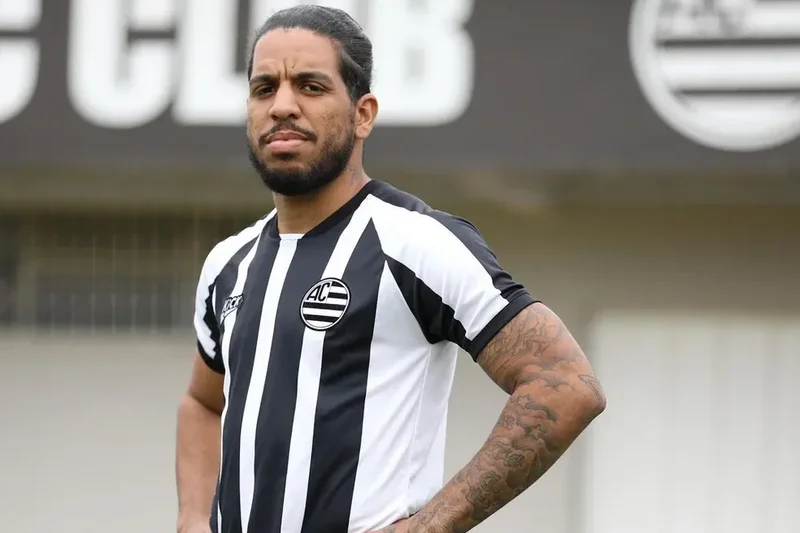 NÁUTICO ANUNCIA LATERAL YURI SILVA COMO QUINTO REFORÇO PARA 2026 | V1 News